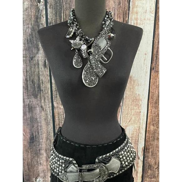 ART BY AMY LABBE | Jewelry | New Art By Amy Labbe Glitter Gun Necklace ...